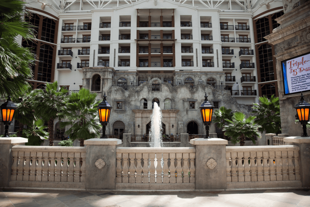 10 Amazing Mother's Day Getaway Ideas in Texas, 2024 | Meredith Adkisson